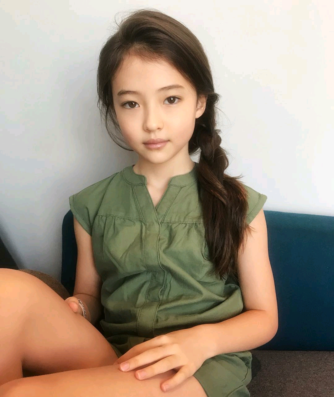 这是什么神仙颜值！最强颜值的混血小模特Ella gross，精致的五官，360度无死角完美 - 哔哩哔哩