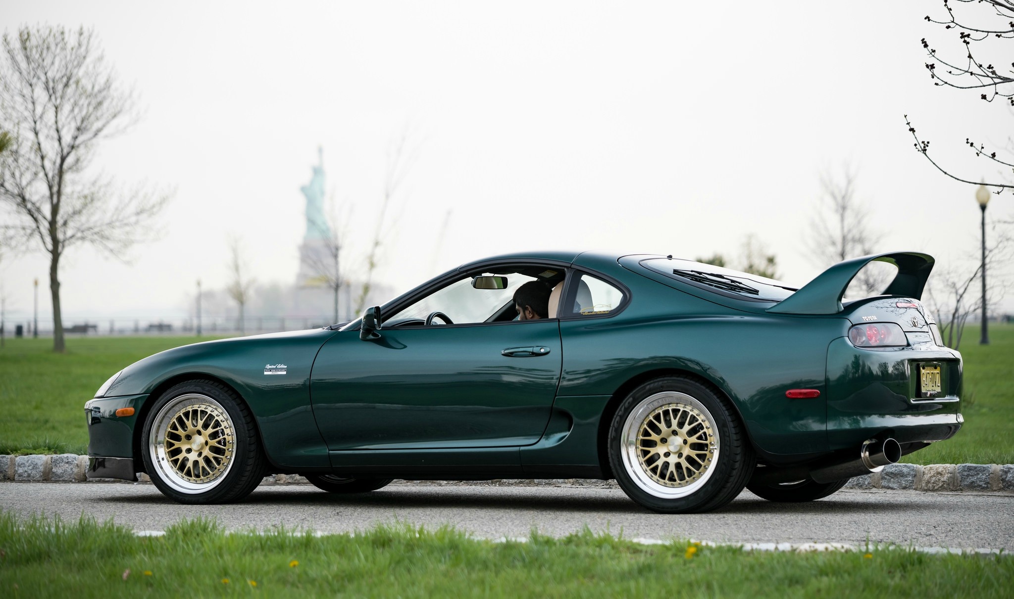 汽车壁纸精选50张——丰田Supra(A80)『第29期』 - 哔哩哔哩