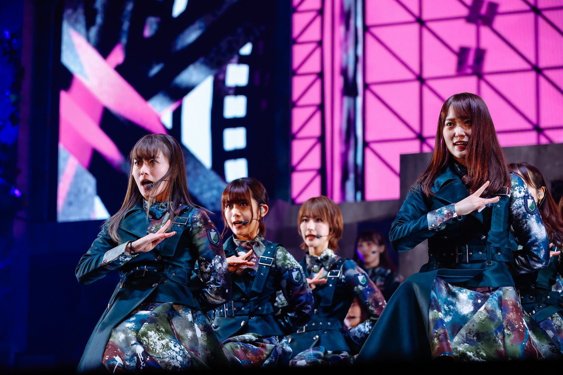 【day1 Repo】欅坂46 五年歷史有終之美 改寫「黒い羊」結局奔向光明 哔哩哔哩