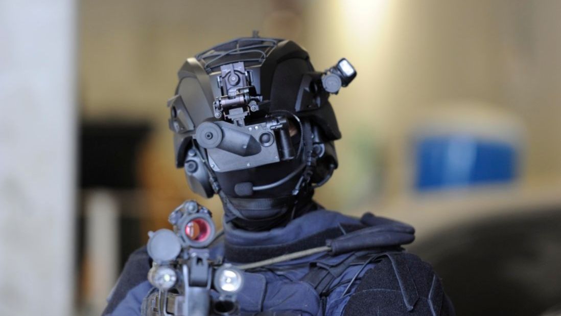 暗夜之眼 国产Lucie夜视仪外观及附件测评 - 哔哩哔哩