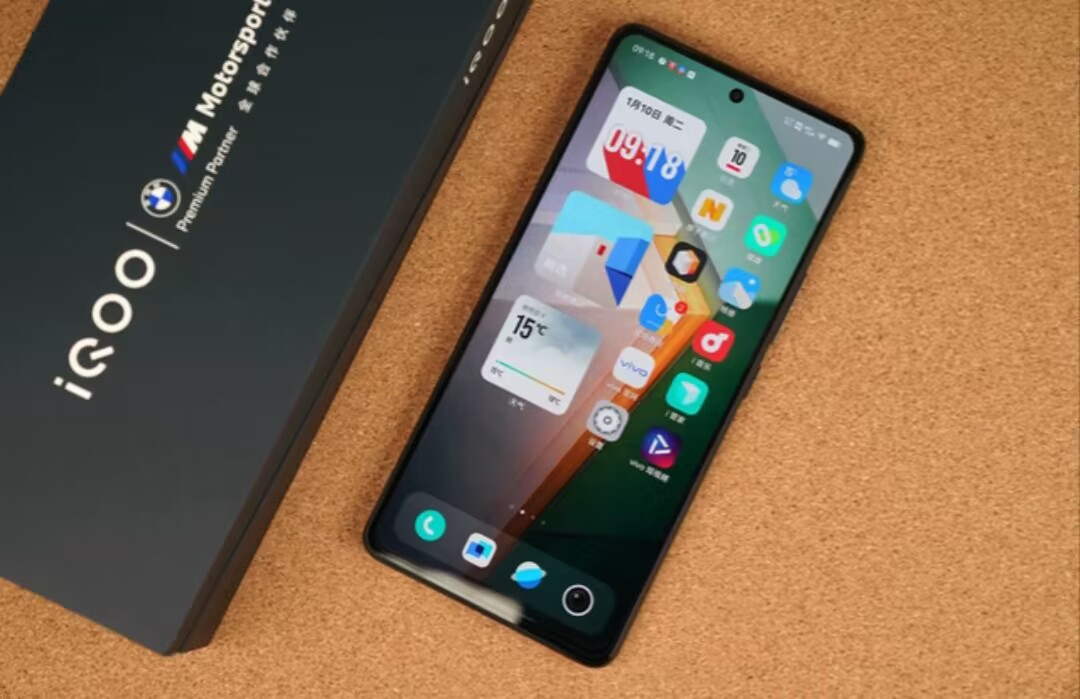 iQOO 11 测评：旗舰体验超快闪充超大电池，3000价位现在入手最佳～ - 哔哩哔哩