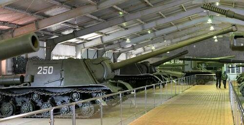 高爆穿头过，大林心中坐——苏联ISU系列自行火炮的改进之路 - 哔哩哔哩