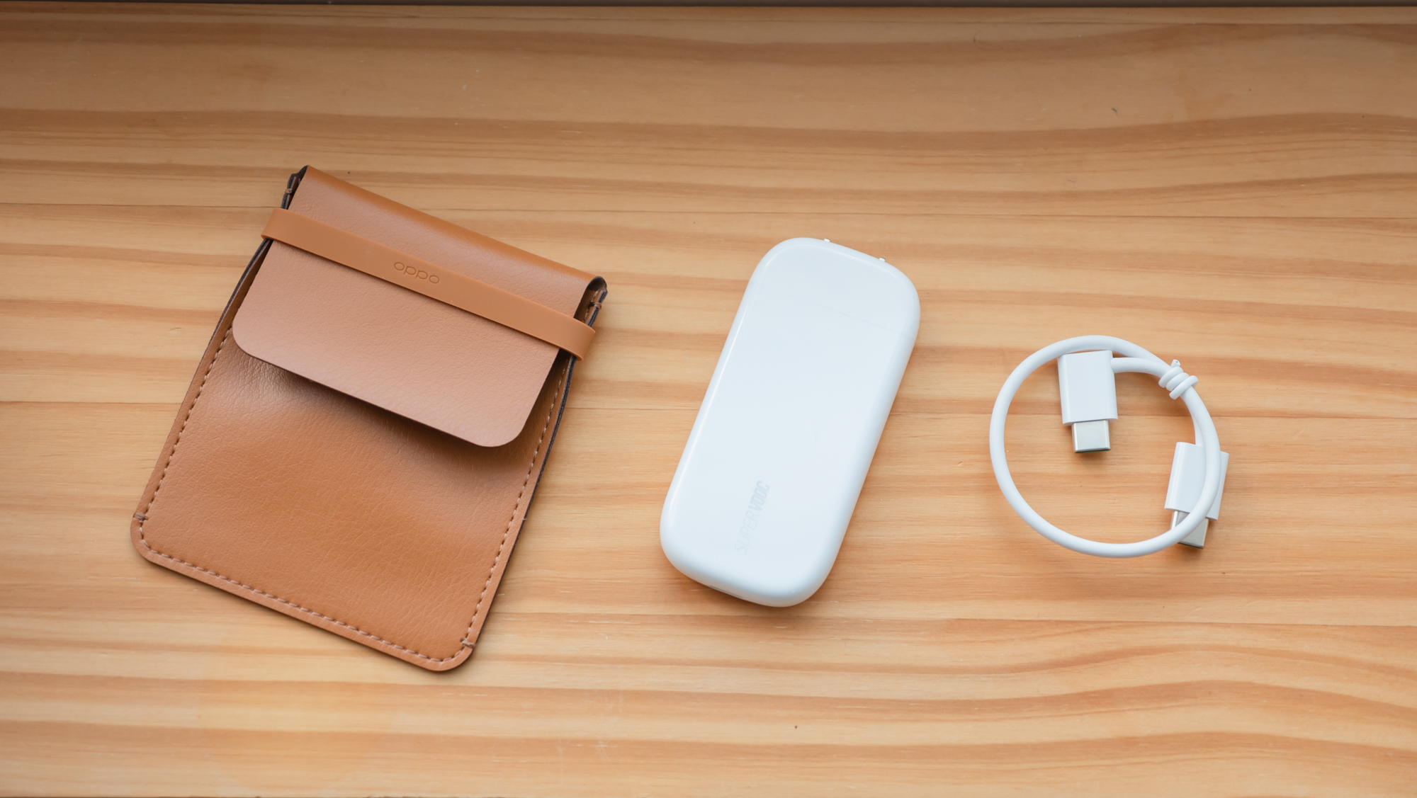 睁大眼睛，看OPPO 50W饼干超闪充电器表演“四两拨千斤” - 哔哩哔哩