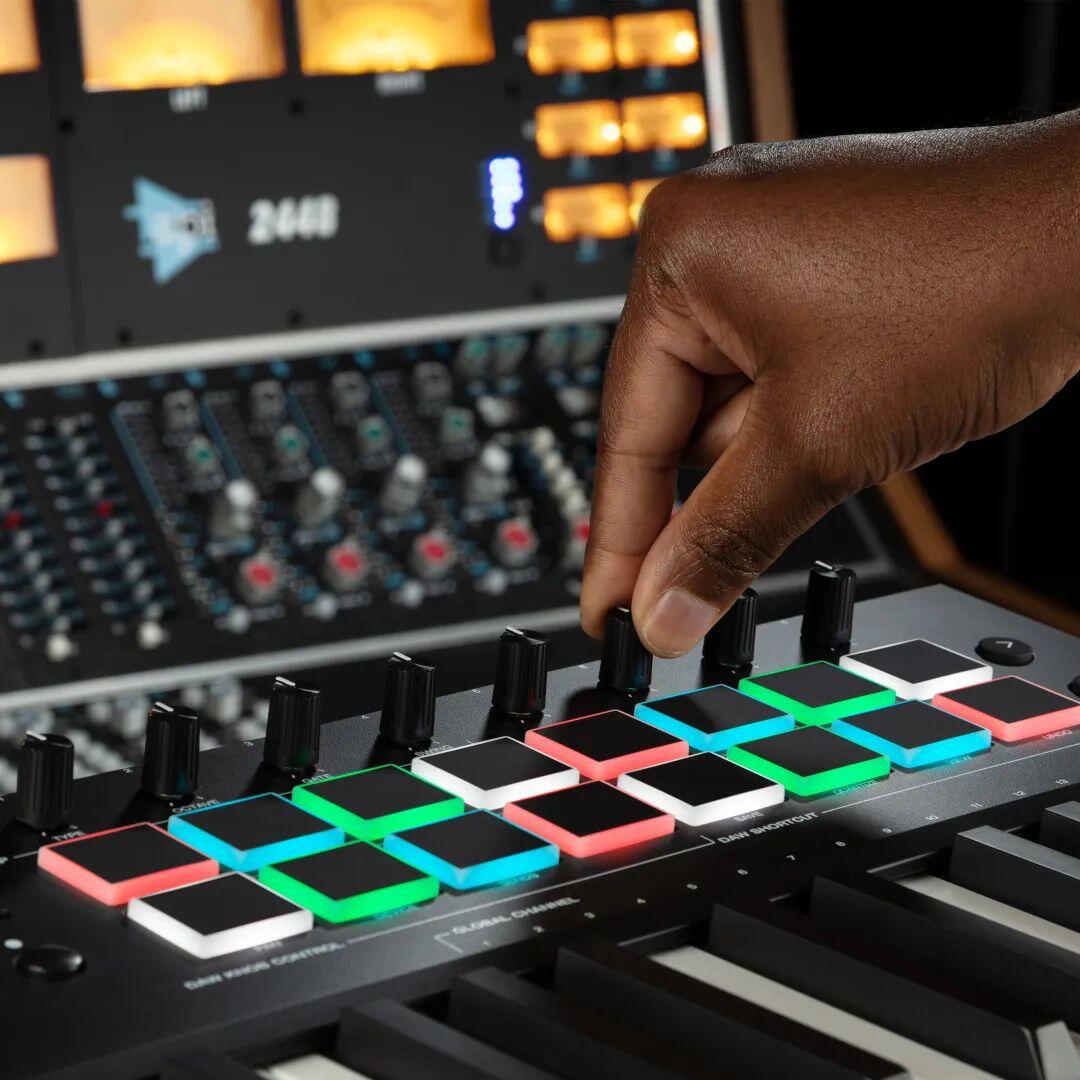 一文搞定 | MIDI键盘究极选购指南 - 哔哩哔哩