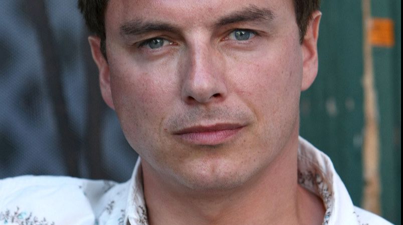 【翻译连载】John Barrowman自传：万事皆可Anything Goes前言 - 哔哩哔哩