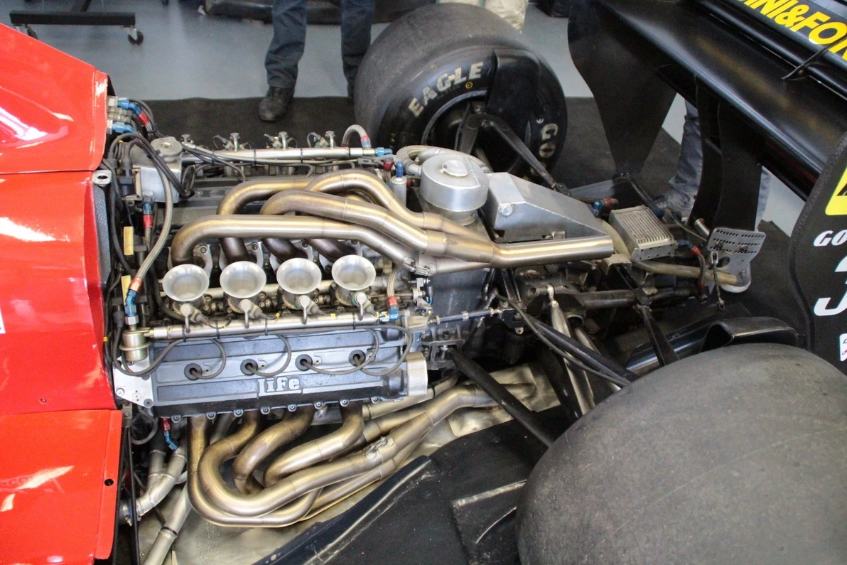 布加迪W16——来自德意志的最强音，汽车工业史上的明珠《神机传》德意志篇（一） - 哔哩哔哩