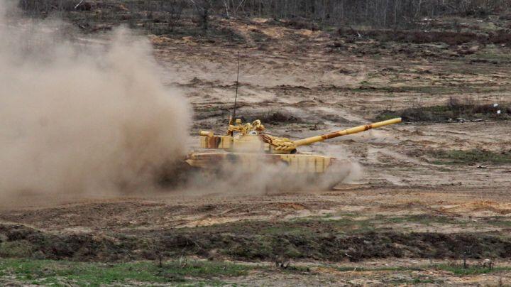 旧瓶装新酒——T-72B3和T-72BME - 哔哩哔哩