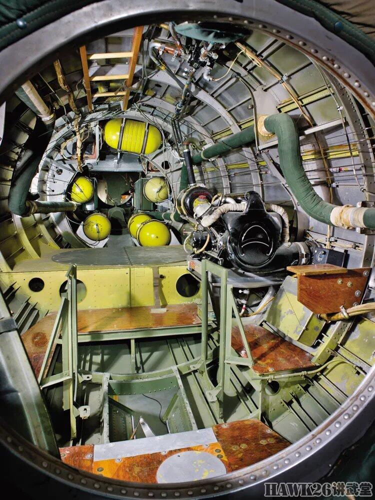钻进：广岛死神“伊诺拉·盖伊”号重型轰炸机 罕见的B-29内部照片 - 哔哩哔哩
