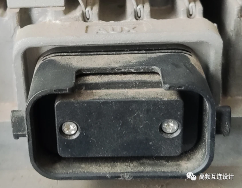 Hi同学，让我们从拆解一台5G通信AAU开始认识① - 哔哩哔哩