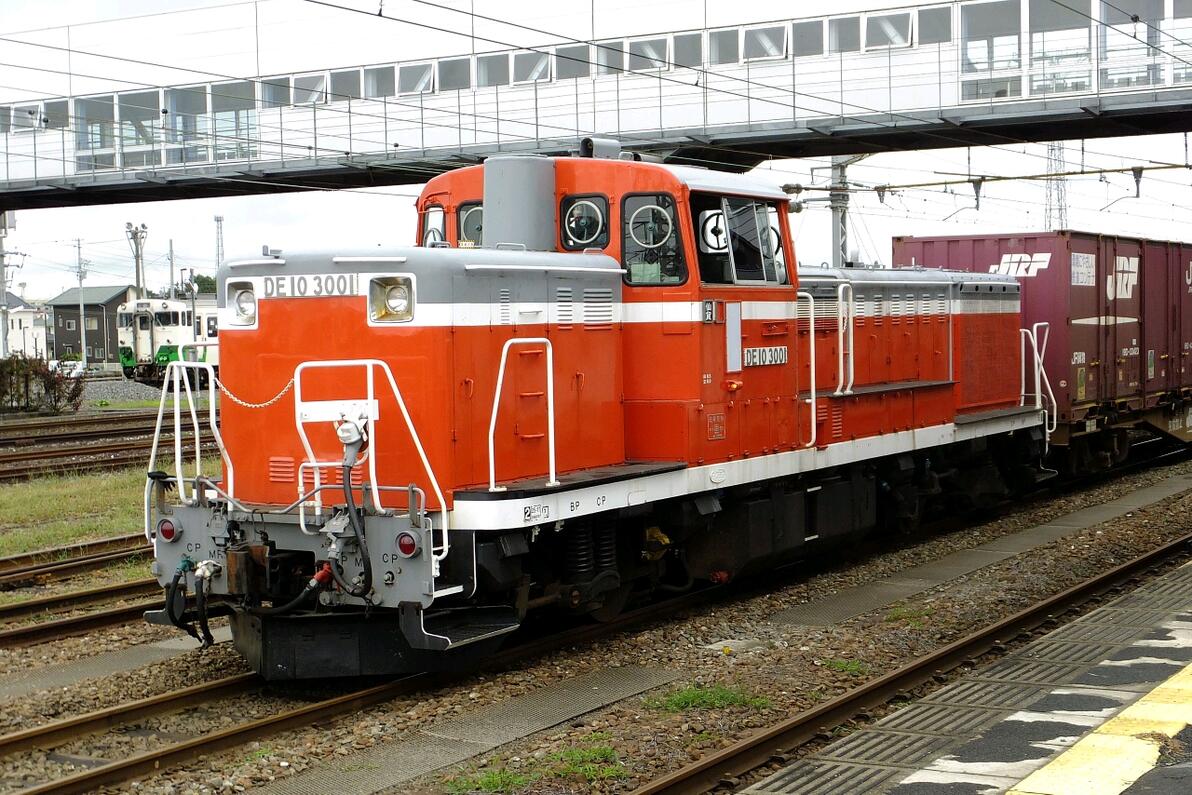 日本国铁DE10型内燃机车 - 哔哩哔哩