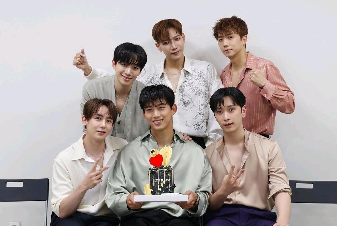 【Make It-2PM】音译歌词 - 哔哩哔哩