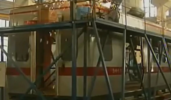 【北京地铁】DKZ4G的养成 - 哔哩哔哩