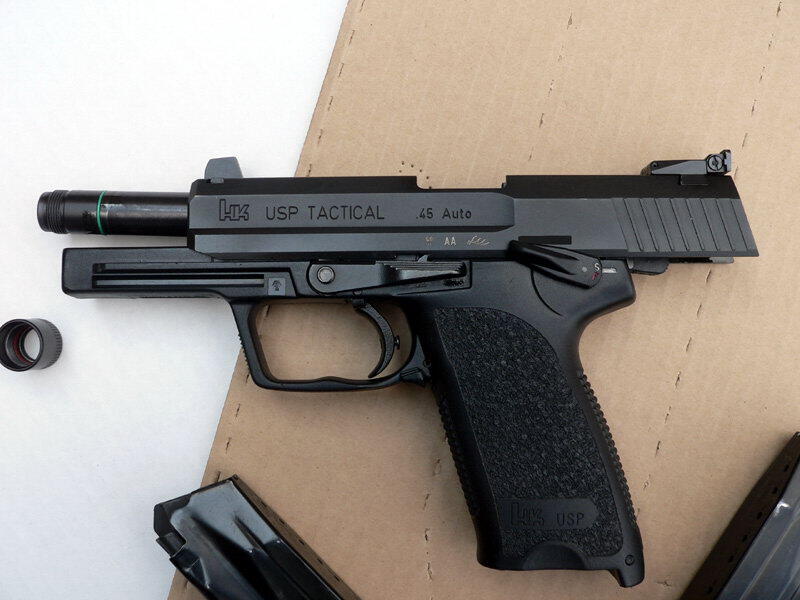 CSGO武器科普（二） USP消音版 - 哔哩哔哩