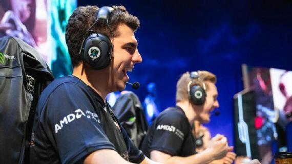 [翻译团]FNC.Bwipo：最尊敬TheShy和Smeb，对上KT和RNG才能让自己热血沸腾 - 哔哩哔哩