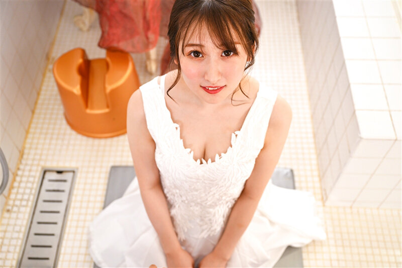 每天分享一个美女——末广纯（末広純 ） 哔哩哔哩