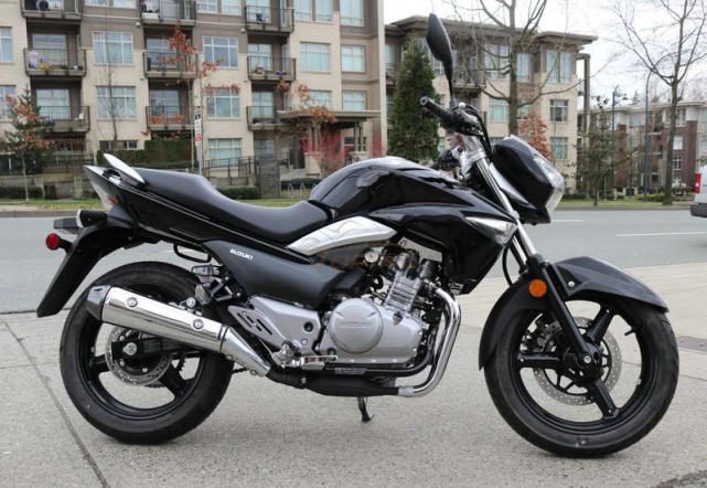 沦为“老年车” 铃木GW250跌落神坛 只是因为不思进取吗？ - 哔哩哔哩