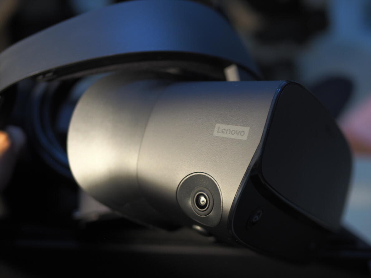 Oculus Rift S开箱+屏幕对比评测（vs HTC VIVE） - 哔哩哔哩