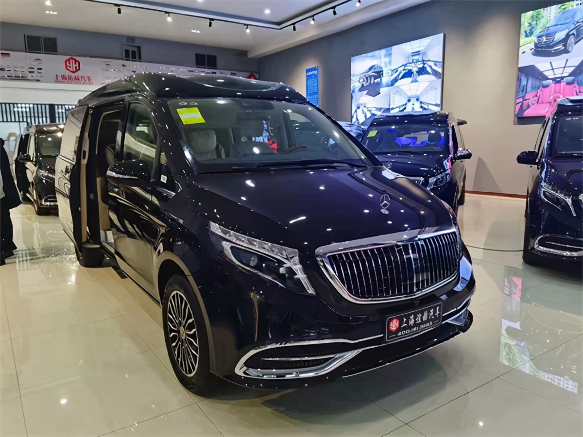 奔驰VS680迈巴赫 奢华商务车顶级七座MPV - 哔哩哔哩