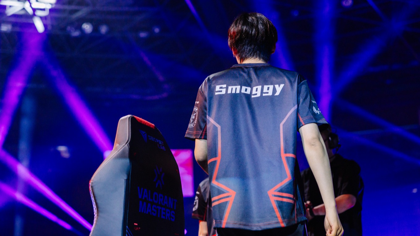 别再印象流：逐帧看一下EDG.Smoggy的KO是否真的道具不行？ - 哔哩哔哩