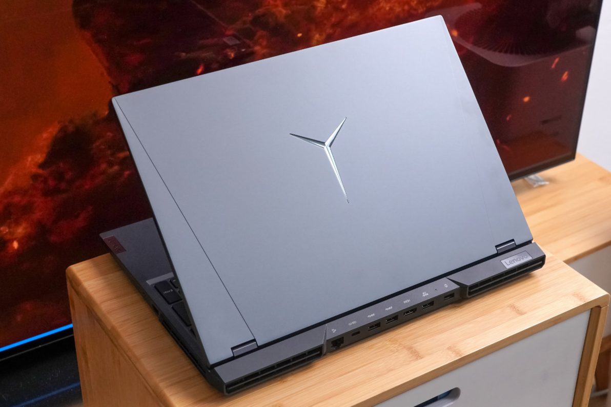 有一说一：联想拯救者再好，还能强过外星人笔记本？ - 哔哩哔哩