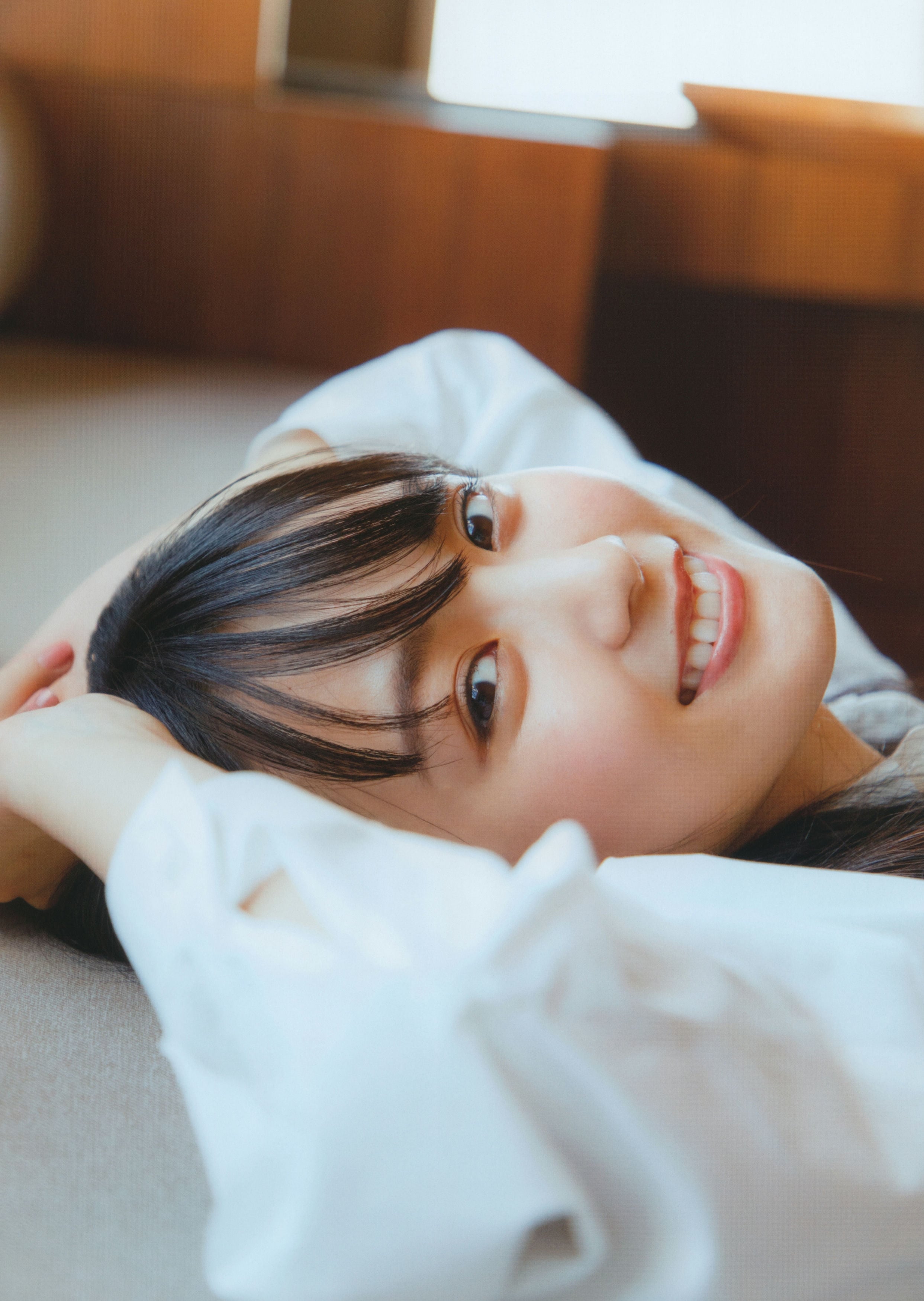 賀喜遥香1st写真集「まっさら」（下） - 哔哩哔哩