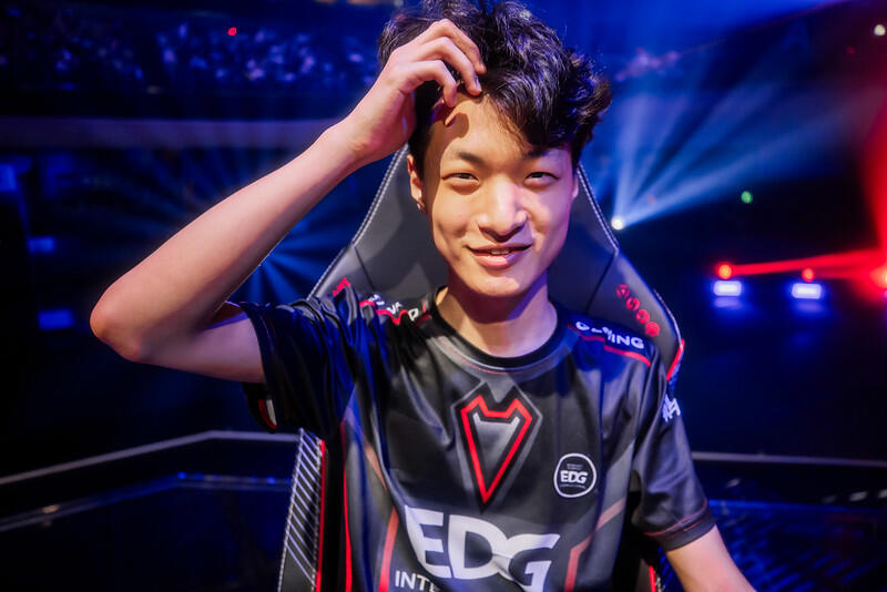 EDG.nobody：“哪怕有一天有成绩了，也不要忘记当年的自己” - 哔哩哔哩