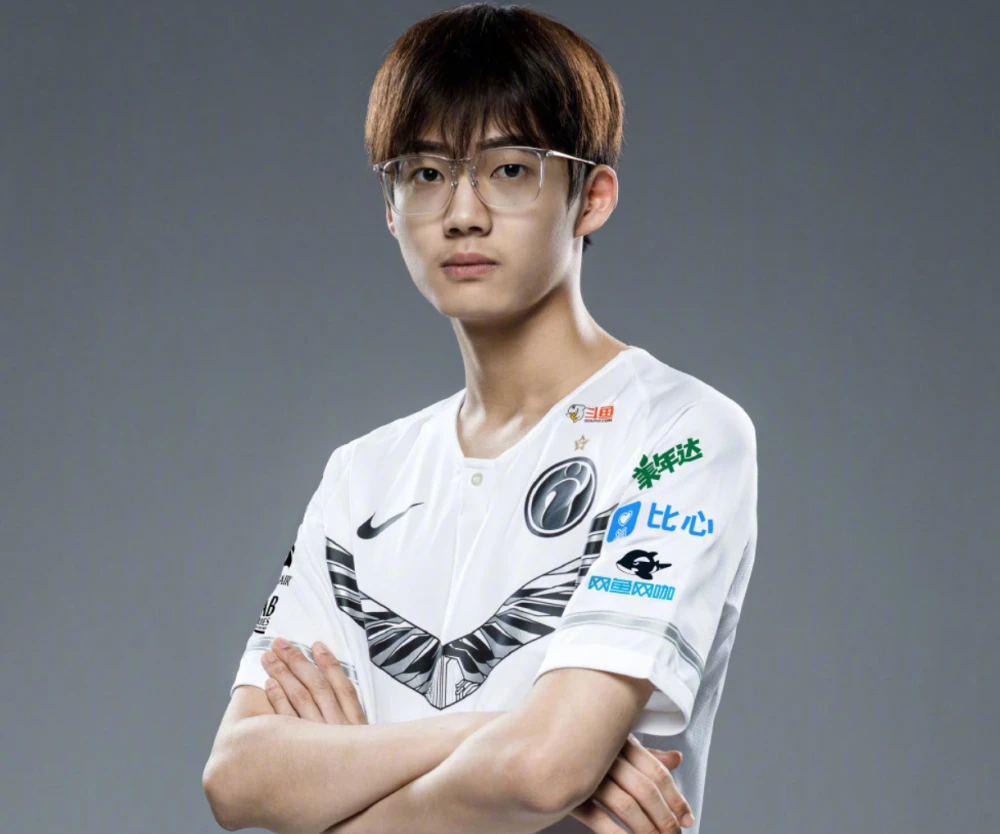 LOL：爆Leyan已搬出IG基地，所属认证改为VG战队！ - 哔哩哔哩