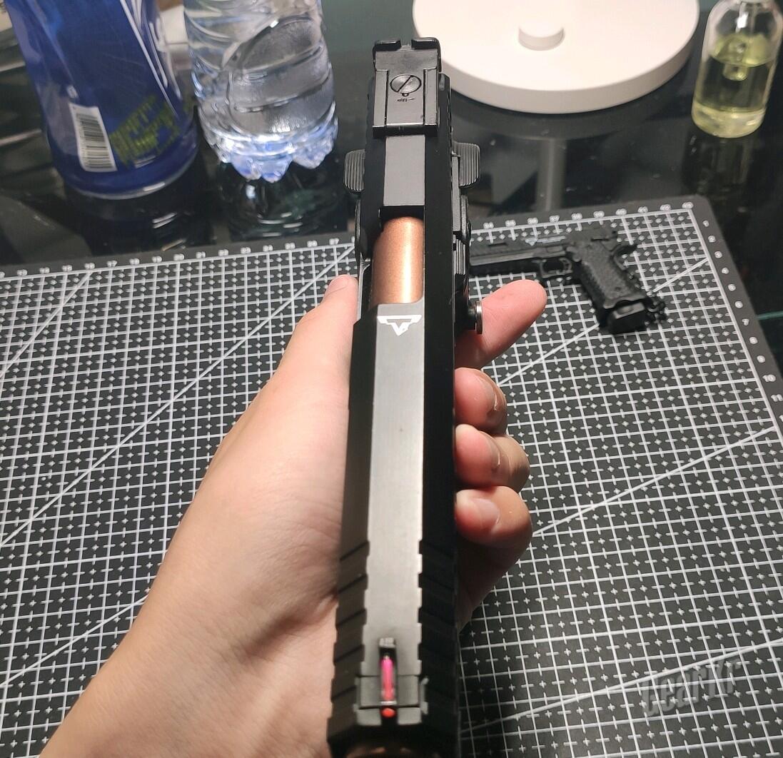 欲要和平，必先有把TTI2011——HEY GUN TTI2011挂饰测评 - 哔哩哔哩