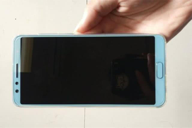 余承东亏本清仓！从2999暴跌至1699！华为神机要跌落神坛？！ - 哔哩哔哩