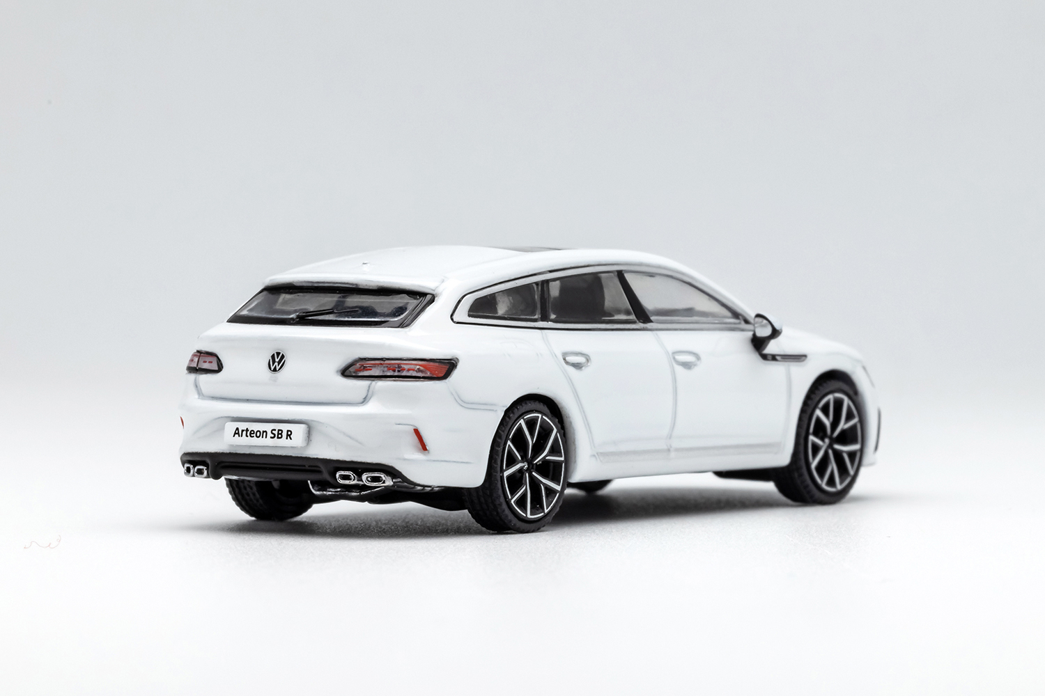 【EZ新品情报】GCD大众Arteon R猎装版酷黑、珍珠白上市 - 哔哩哔哩