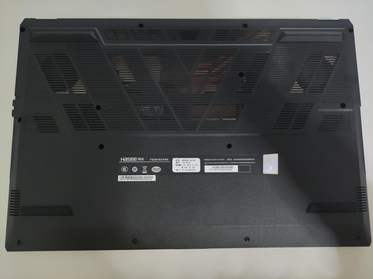 【使用体验】神舟战神G8-DA7NP，17.3寸/2615克下的有得必有失。 - 哔哩哔哩