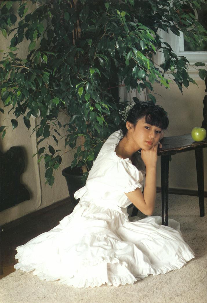 [彩紋洋実] 倉橋のぞみ 写真集 - 哔哩哔哩