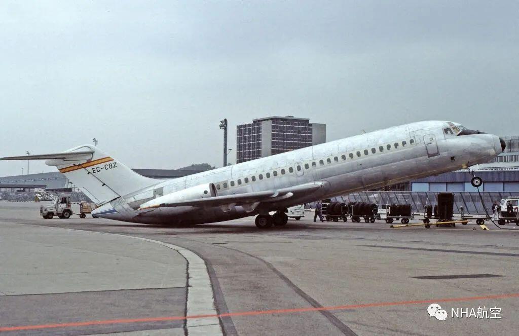 横贯航史—DC-9一家 - 哔哩哔哩