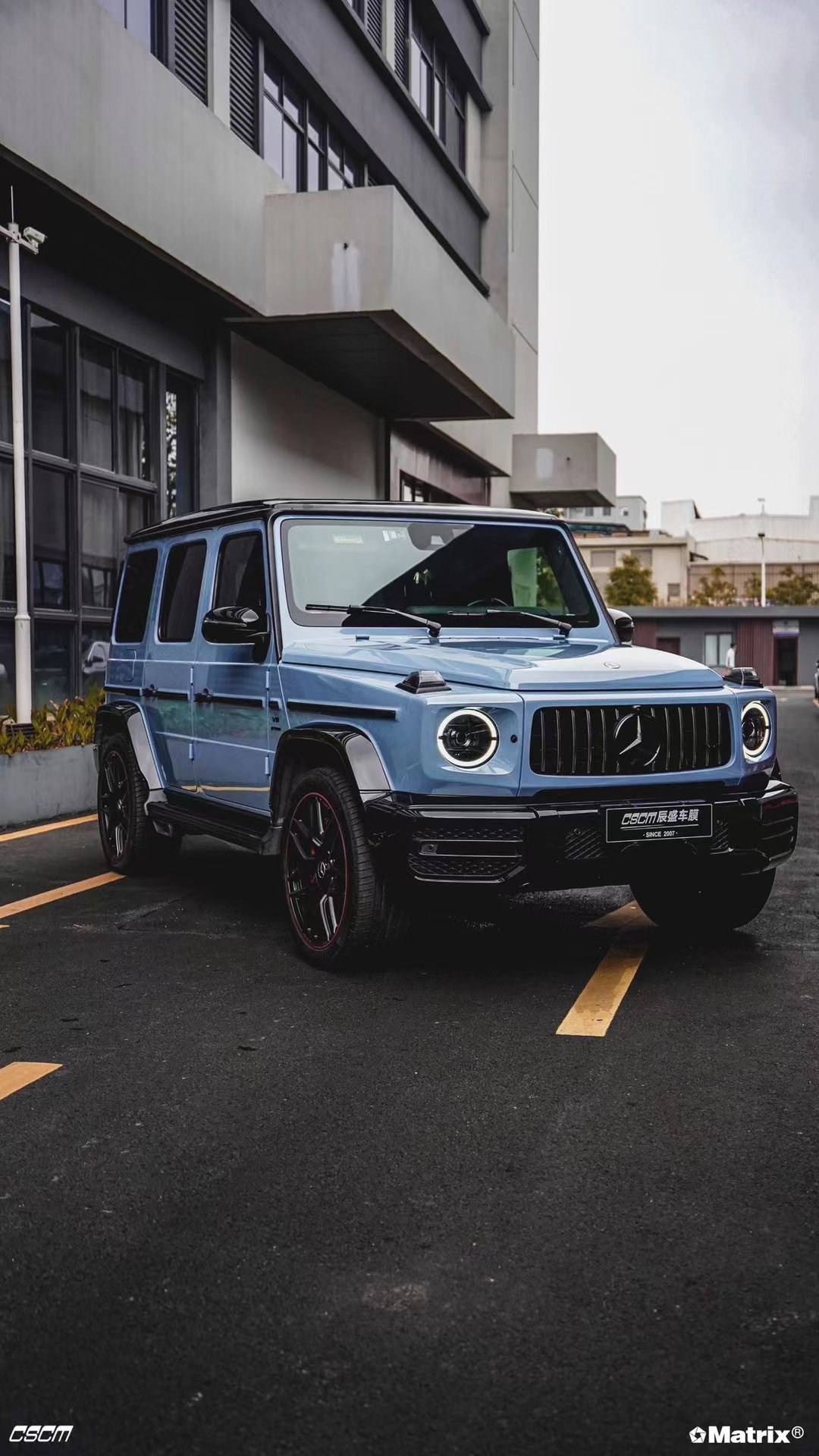 奔驰G63-Matrix改色膜瓷器蓝，拥有着瓷器般的光亮质感 - 哔哩哔哩