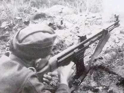 MKB42(H)突击步枪 - 哔哩哔哩