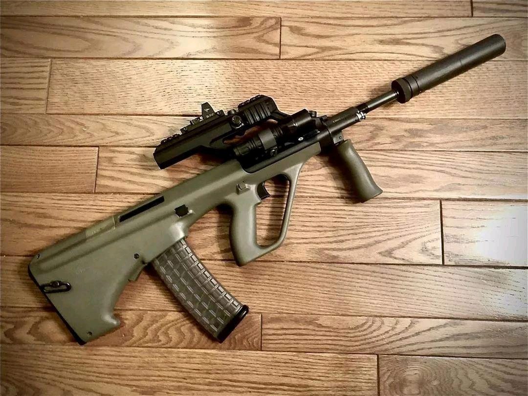 AUG自动步枪 （-3300$） - 哔哩哔哩