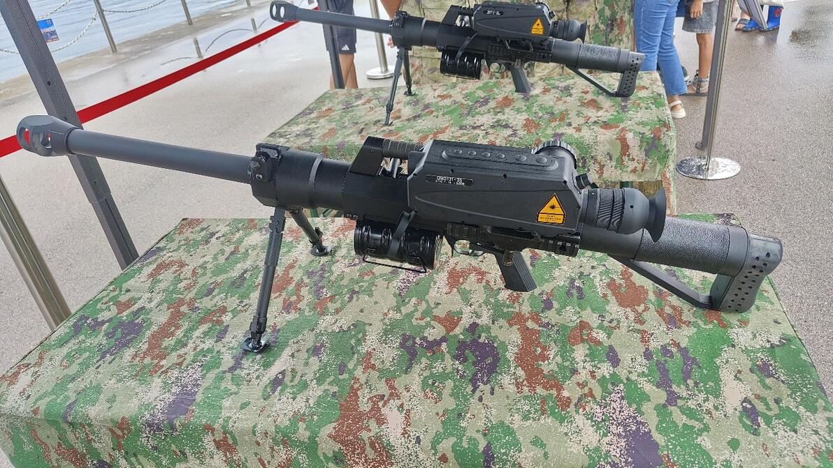 七一軍營開放小記--單兵武器篇 - 哔哩哔哩