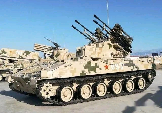 弹炮合一，天下无敌——中国PGZ95自行高炮 - 哔哩哔哩