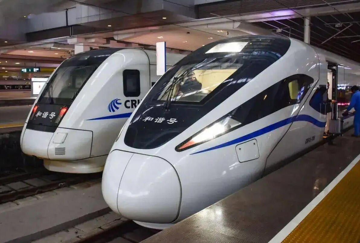 【科普】国铁之上跑“地铁”-CRH1系列电力动车组 - 哔哩哔哩