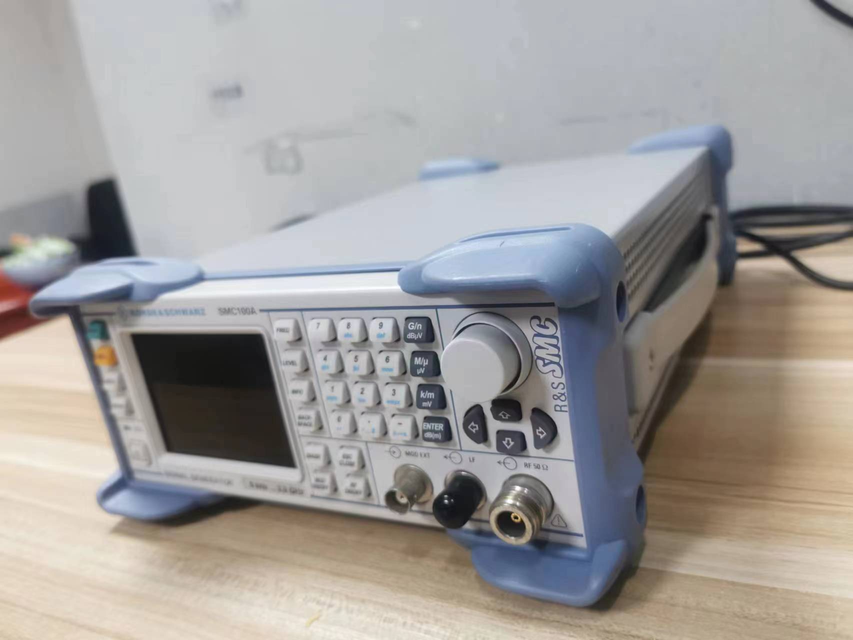罗德与施瓦茨SGT100A射频发生器1MHz-3GHz - 哔哩哔哩