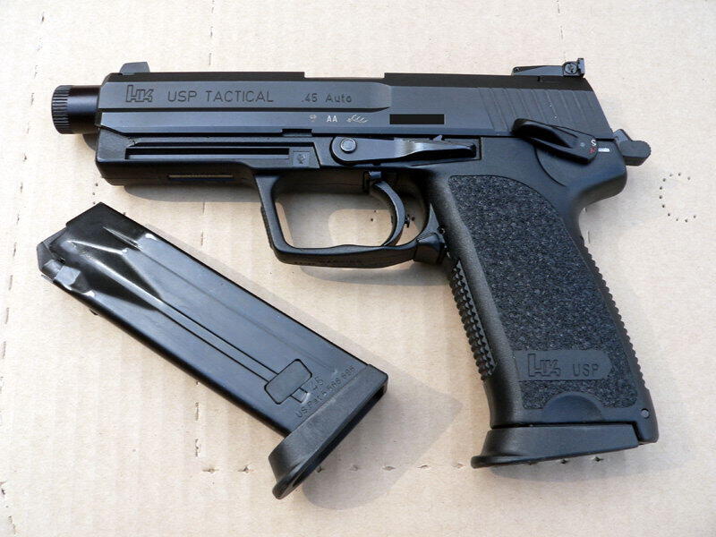 CSGO武器科普（二） USP消音版 - 哔哩哔哩