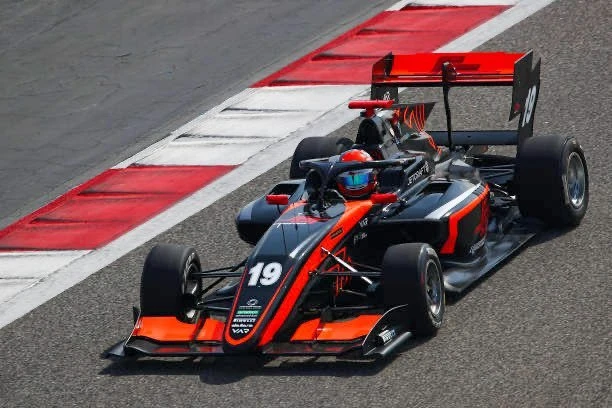 2023赛季国际汽联三级方程式FIA F3前瞻 - 哔哩哔哩