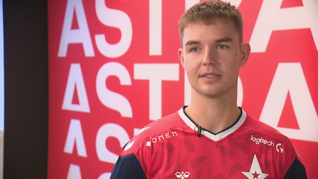 Dev1ce：我在22年没有拿过NIP的工资，今年不打比赛是早就定好的【CSGO】 - 哔哩哔哩