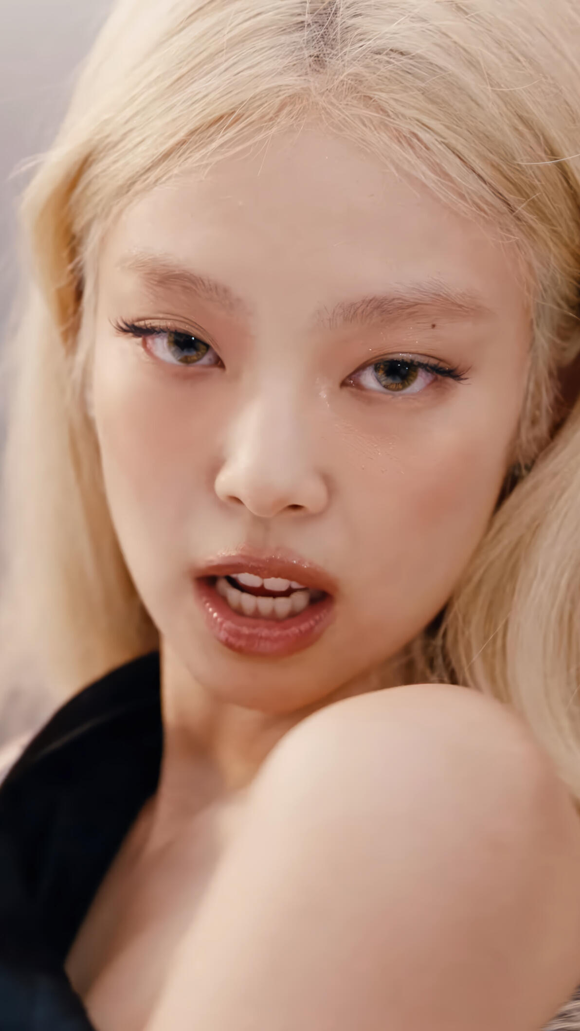 金珍妮（Jennie）| Mantra | New Single | 4K 电脑壁纸 手机壁纸 - 哔哩哔哩