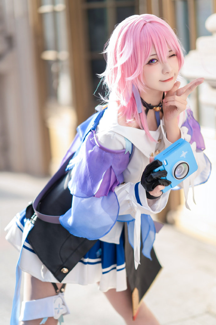 cos：崩坏星穹铁道三月七Cosplay正片8P-贤儿sherry - 哔哩哔哩