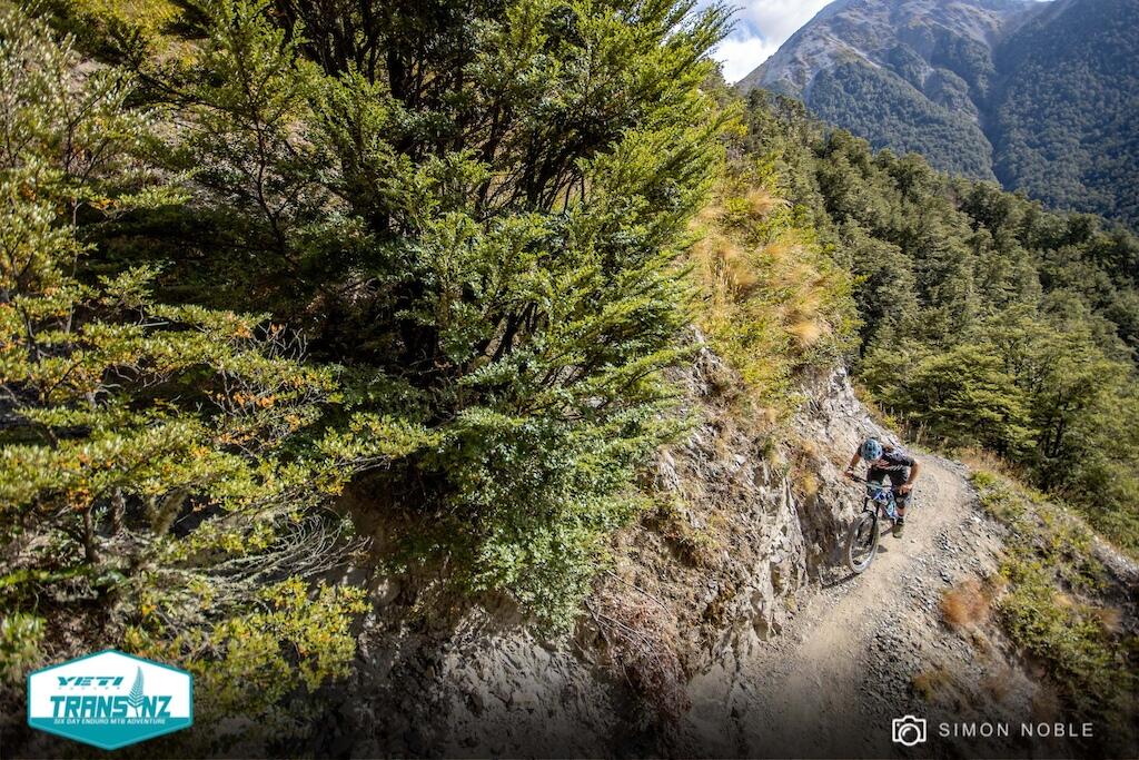 【PINKBIKE图赏】Yeti Trans NZ的第一天和第二天 - 哔哩哔哩