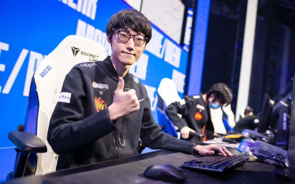 Nuguri公开致歉：我对不起LPL粉丝，在FPX的表现非常差劲！ - 哔哩哔哩