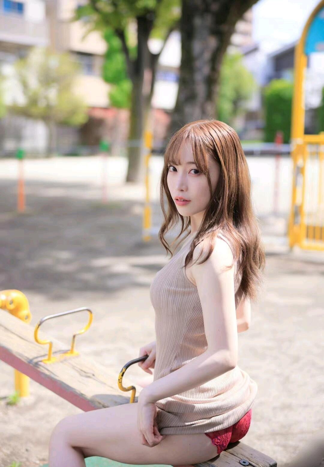 无论身材和颜值都无可挑剔 七濑爱丽丝 - 哔哩哔哩