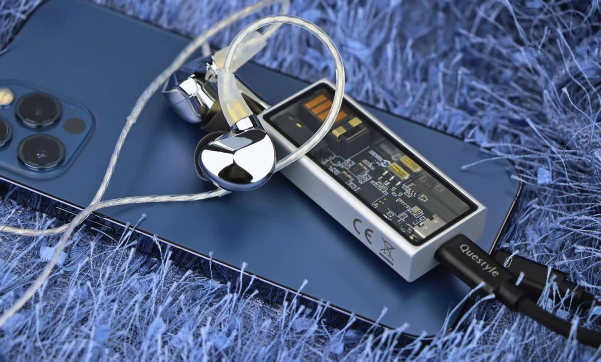 聆听音乐能发出让人感动的声音，旷世之声M15C HiFi解码耳放评测 - 哔哩哔哩