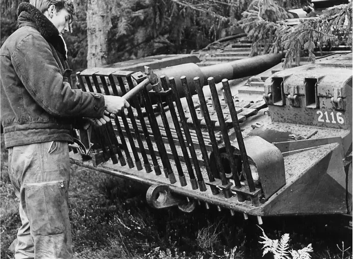 主战坦克 ”——Strv 103（Stridsvagn 103）主战坦克 - 哔哩哔哩